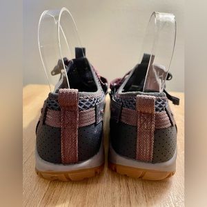 Chaco | Shoes | Chaco Odyssey Closed Toe Sport Sandal Euc | Poshmark